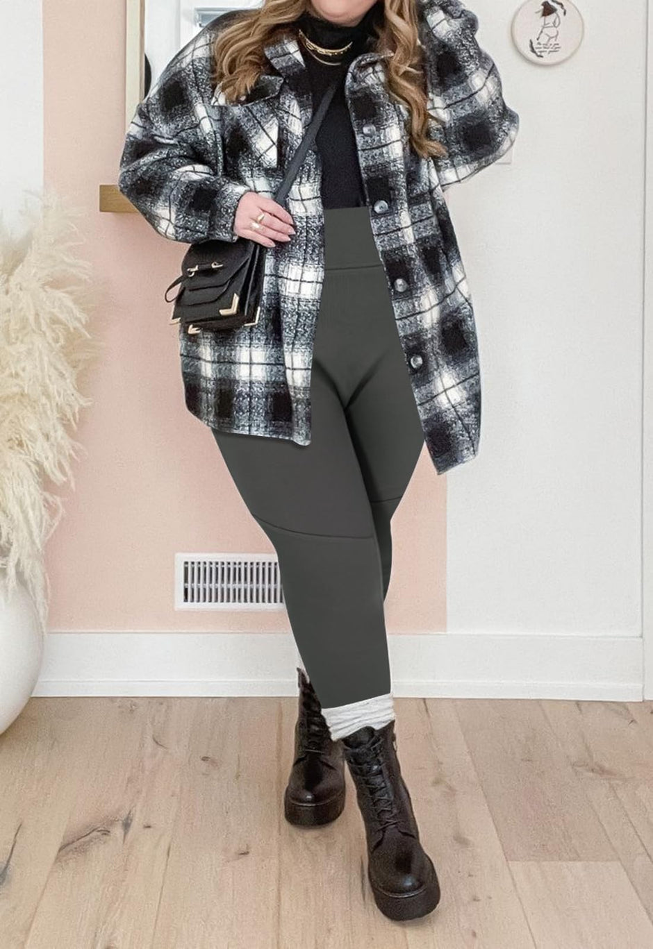 The Ultimate Guide to Plus-Size Stockings | Moonwood