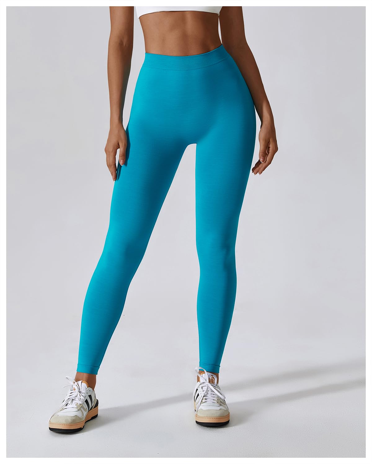 Seamless Scrunch V Back Leggings - Blue | Moon Wood